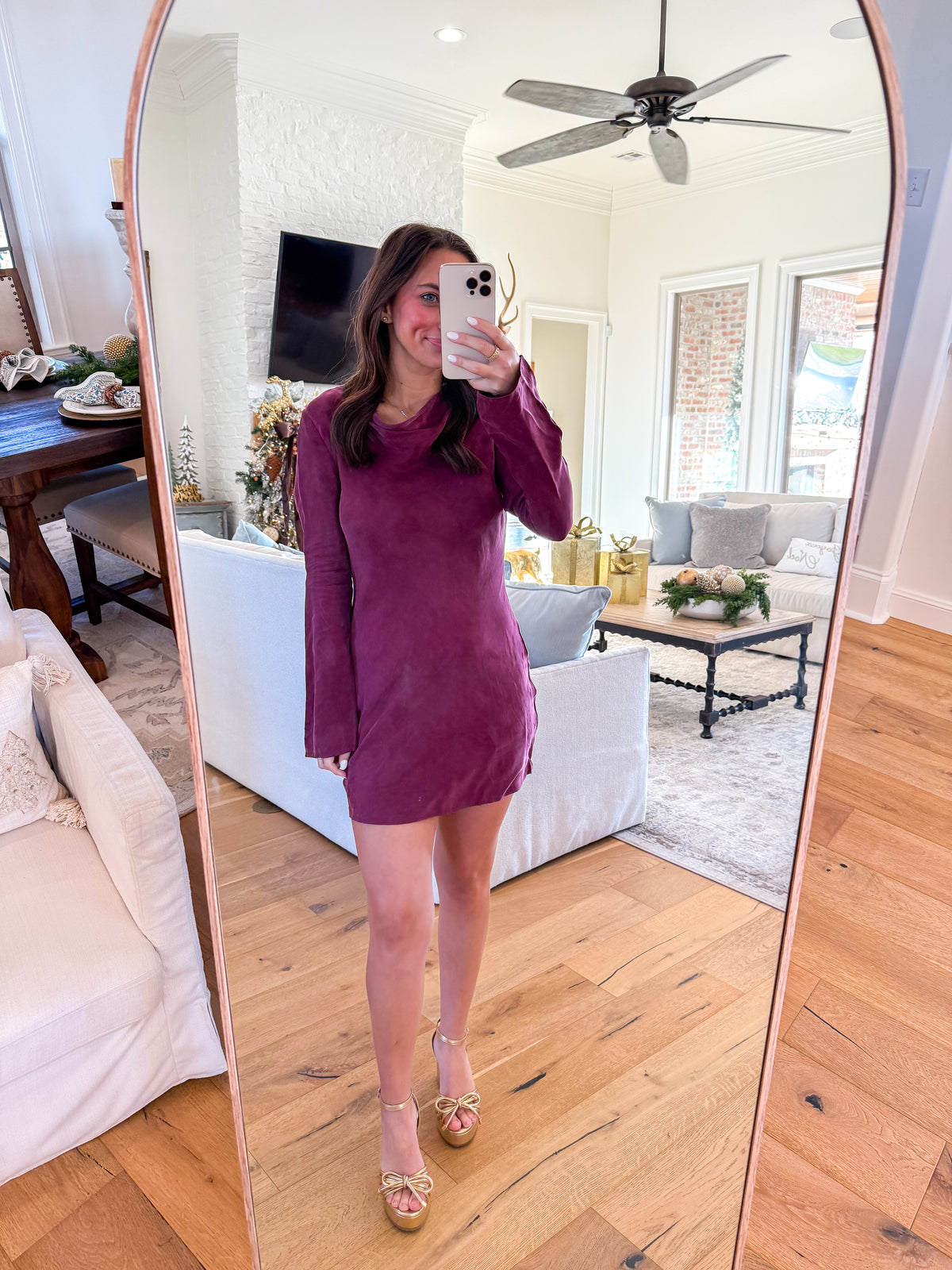Sarai Bell Sleeve Merlot Mini — Evelyn Rose Boutique